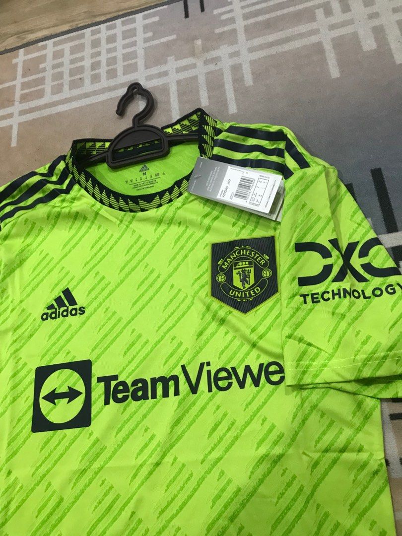 MU third kit 2022 'player issue', Men's Fashion, Activewear on Carousell