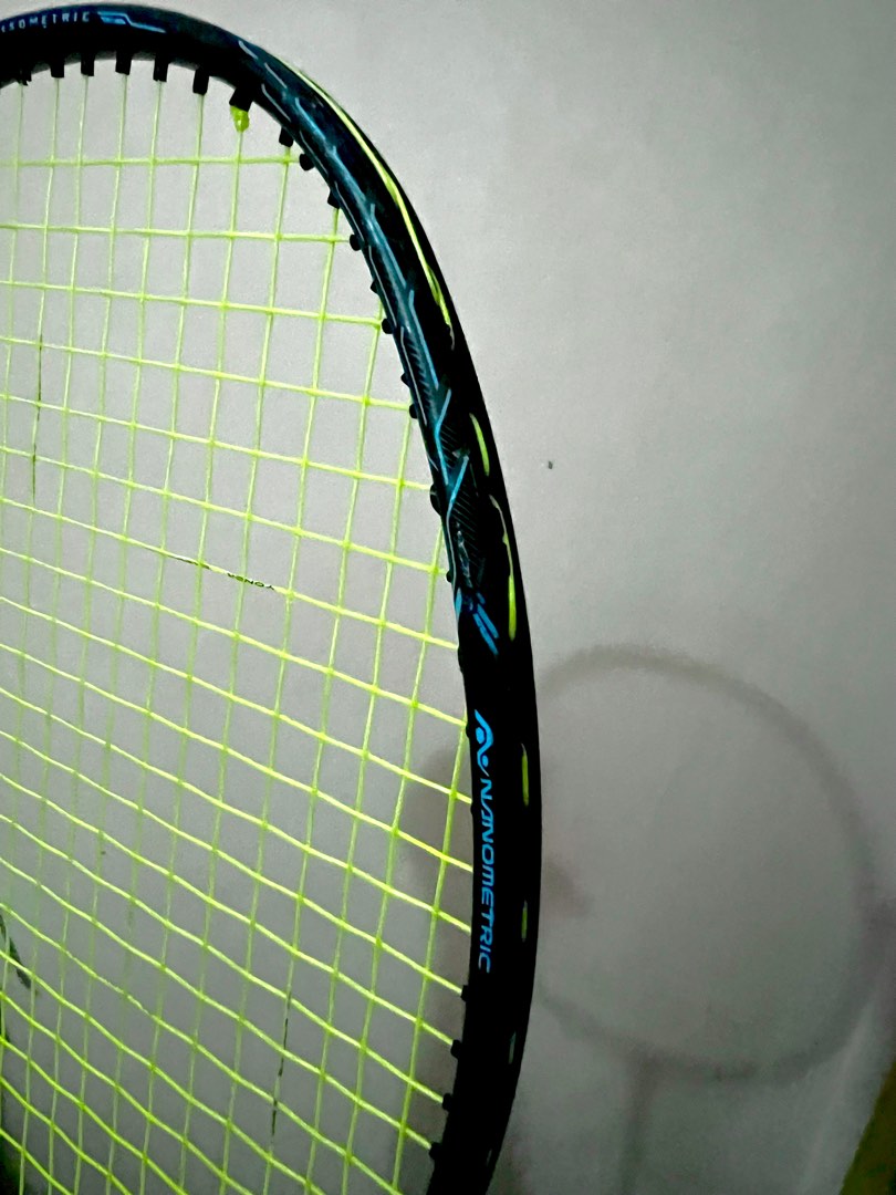 Original Yonex Voltric ZF2 4UG5, Sports Equipment, Sports & Games ...