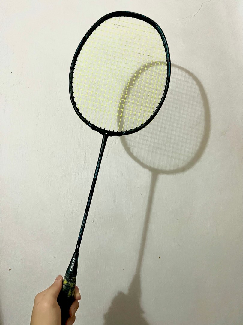 Original Yonex Voltric ZF2 4UG5, Sports Equipment, Sports & Games ...