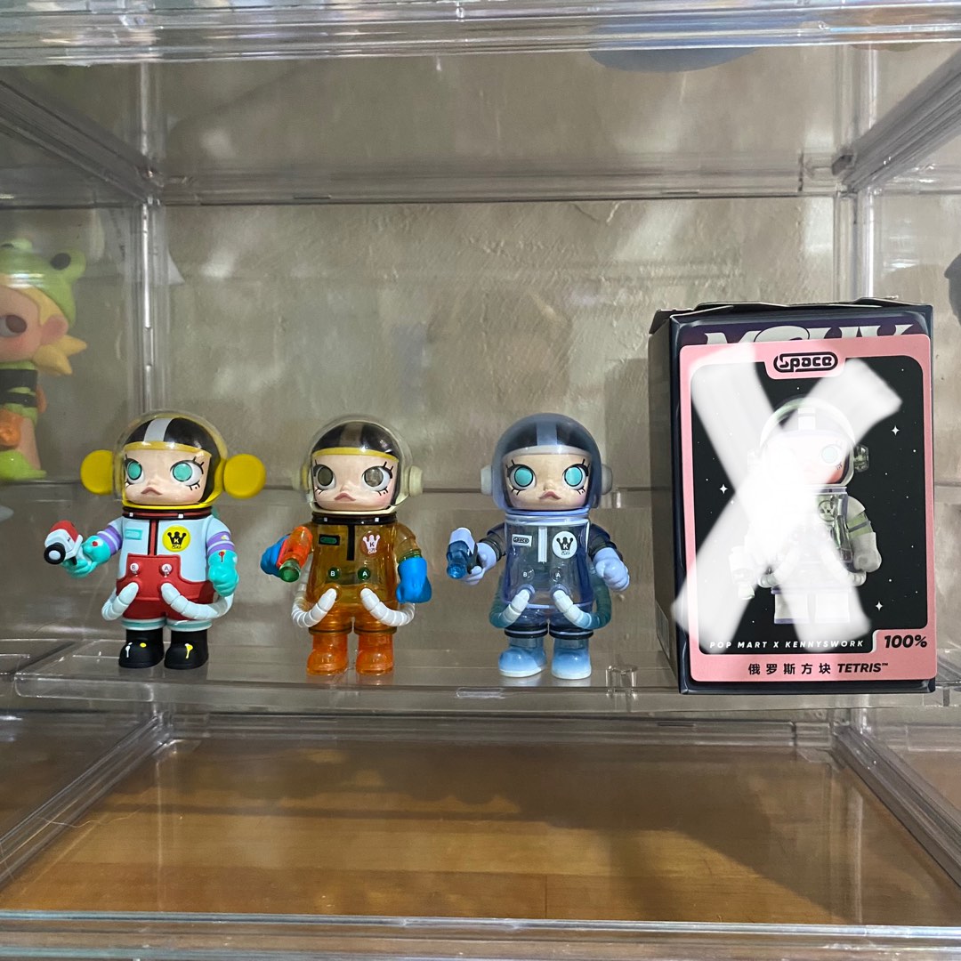 Popmart space molly set, Hobbies & Toys, Toys & Games on Carousell