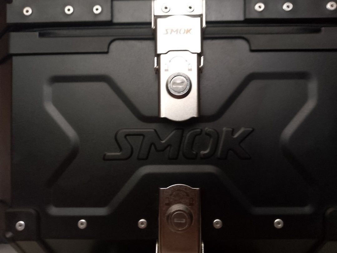 SMOK 45L Alloy Top Box, Motorbikes, Motorbike Parts & Accessories ...