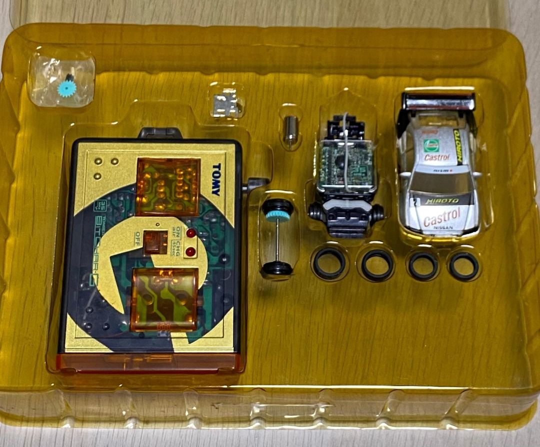 TOMY TOMICA BIT CHAR-G NISSAN R34 GT-R [SPECIAL ED.] 2 KITS, 興趣及遊戲, 玩具 ...