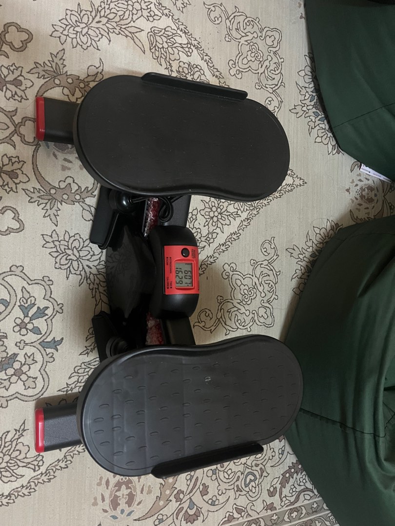 V Stepper (free neck & shoulder massage pillo, skipping rope & suction ...