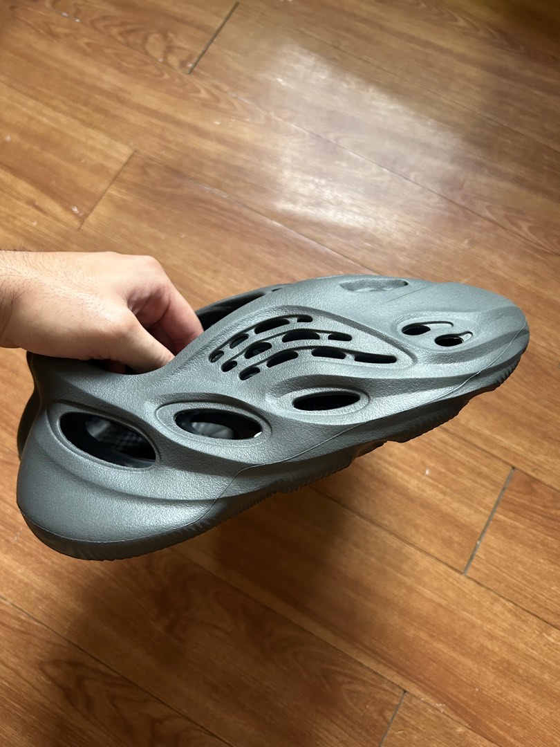 Yeezy Foam Runner, Men's Fashion, Footwear, Slippers & Slides on Carousell