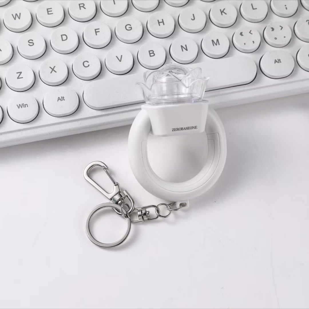 Zerobaseone mini light ring / Lightstick, Hobbies & Toys, Memorabilia ...