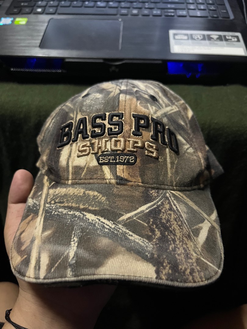 Bass pro shops X Realtree, Men's Fashion, Watches & Accessories, Caps ...