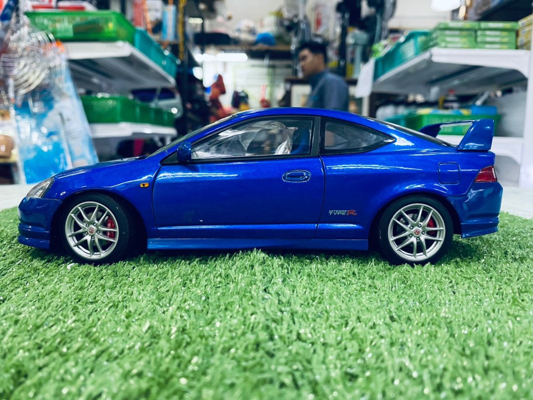 DIECAST CAR AUTOART HONDA INTEGRA TYPE R 1:18, Hobbies & Toys, Toys ...