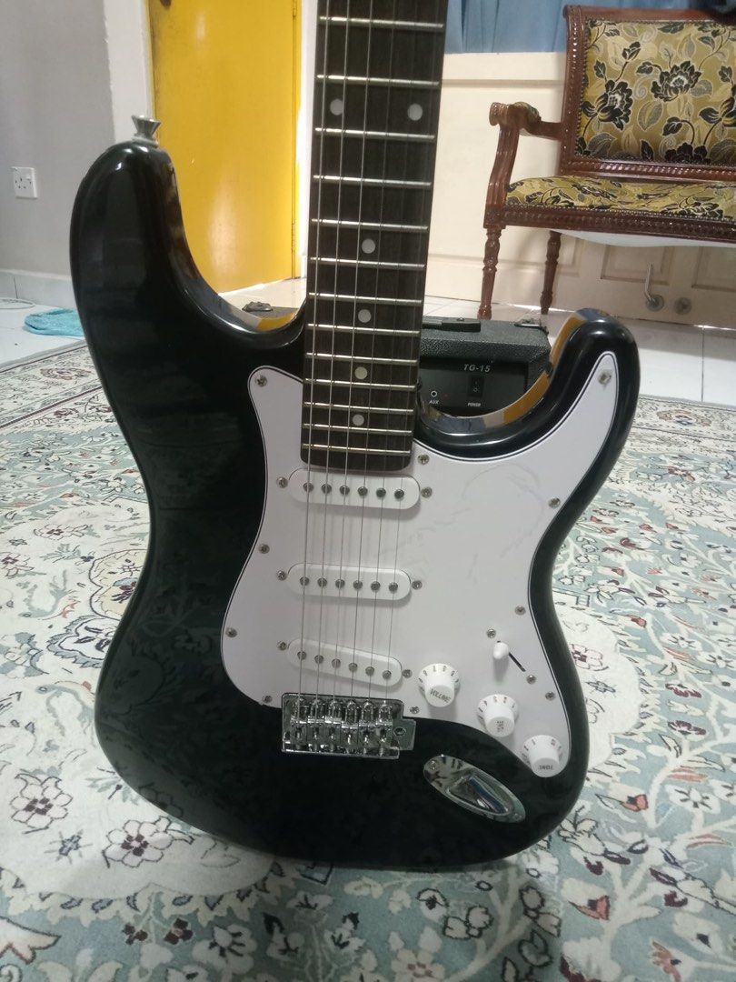 Electric guitar RC STROMM, Hobbies & Toys, Music & Media, Musical ...