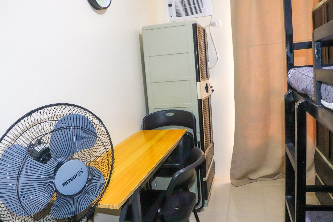 Fully furnished condo sharing with Fiber Internet along Ortigas ...