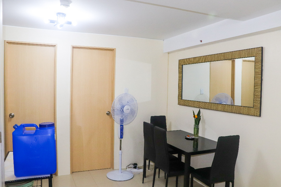 Fully furnished condo sharing with Fiber Internet along Ortigas ...