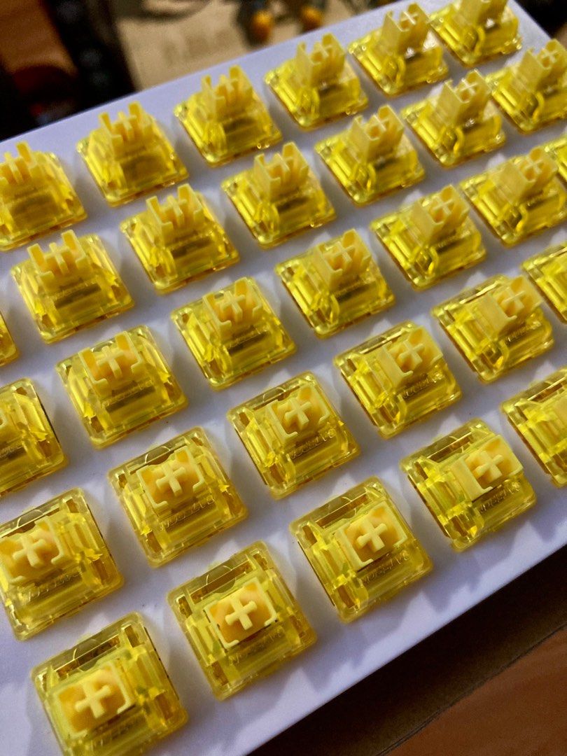 Keychron gateron yellow ink switch v2, Computers & Tech, Parts ...