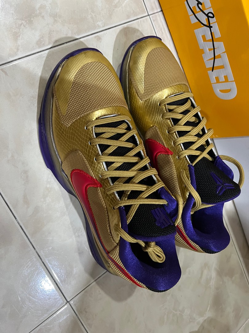 Kobe V Protro Undefeated Hall of Fame, Men's Fashion, Footwear ...