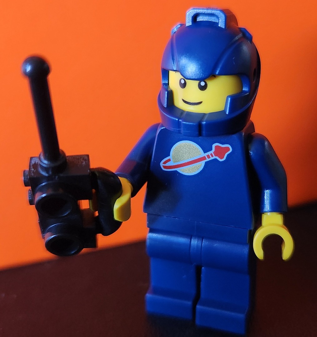Lego BAM 2024 Classic Spaceman dark blue, Hobbies & Toys, Toys & Games ...