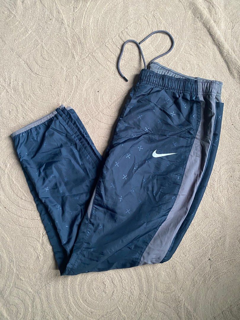 Nike Club Collab, Men's Fashion, Activewear on Carousell