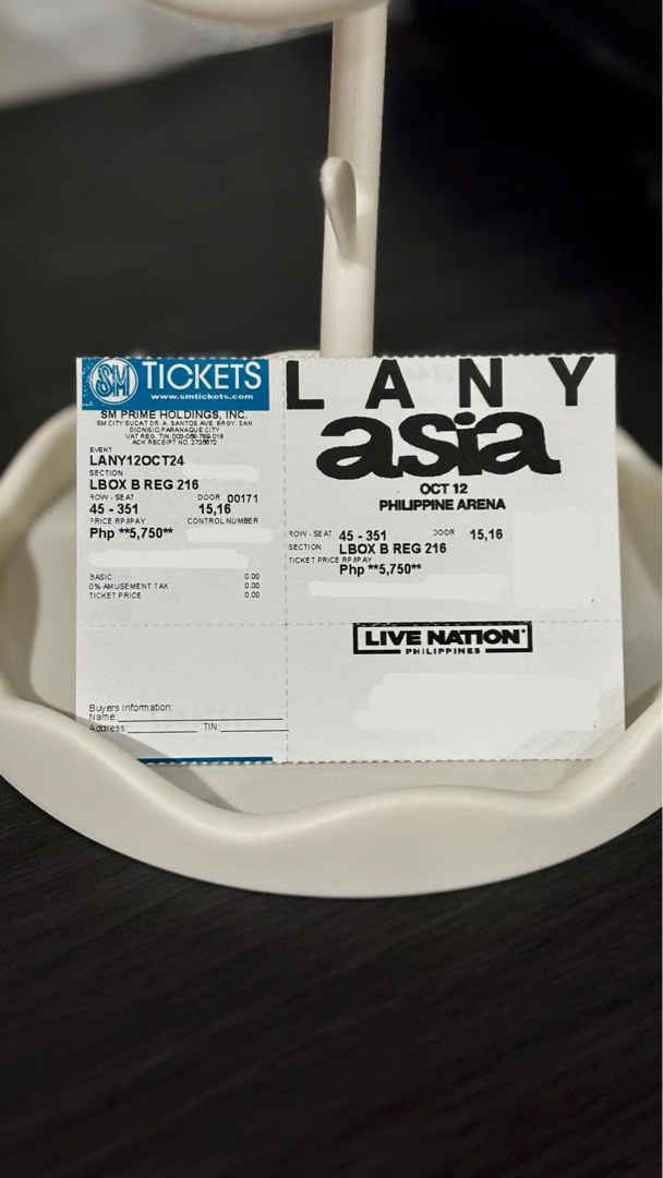 {Oct 12, 2024} LANY A BEAUTIFUL BLUR: THE WORLD TOUR LBB Regular ...