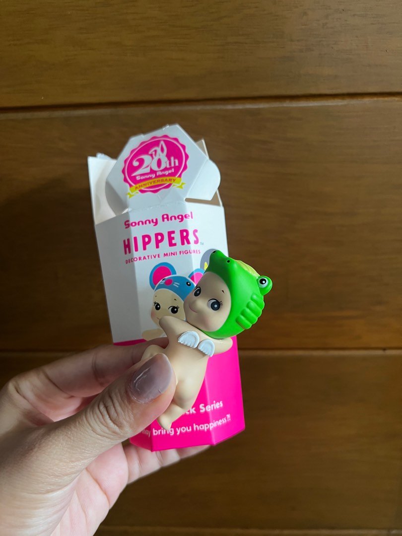 Sonny Angel Looking Back hipper, Hobbies & Toys, Toys & Games on Carousell