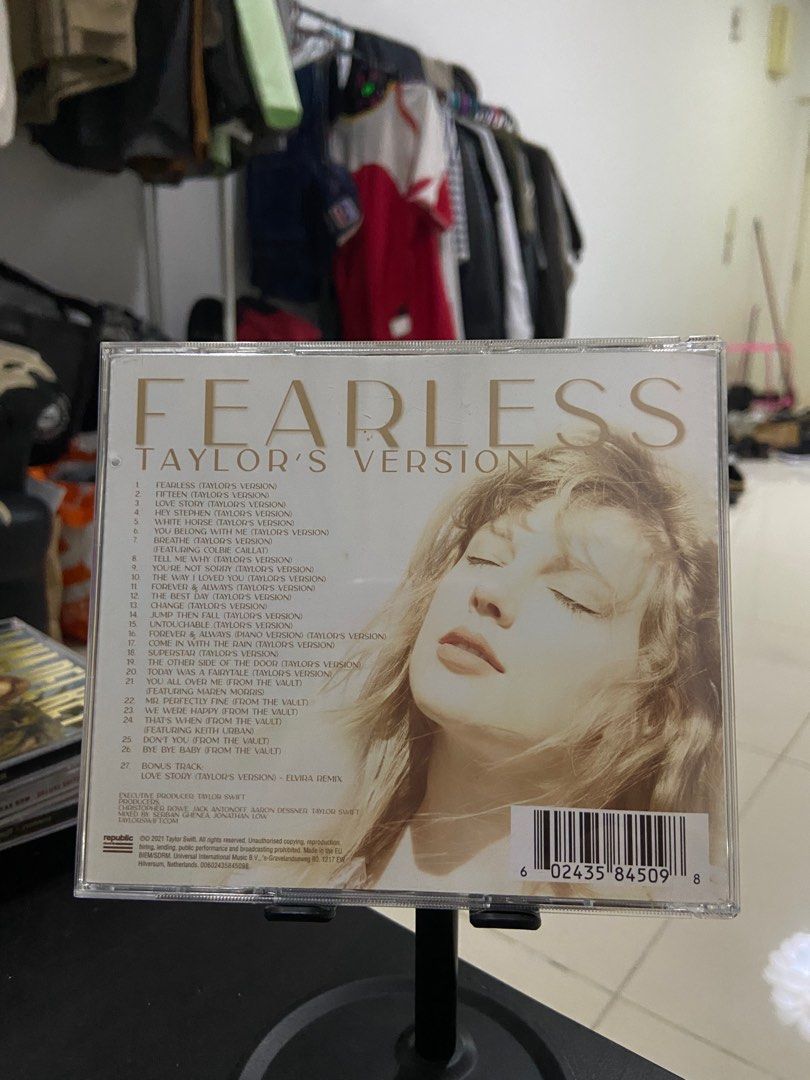 Taylor Swift Fearless Taylors Version Hobbies Toys Music