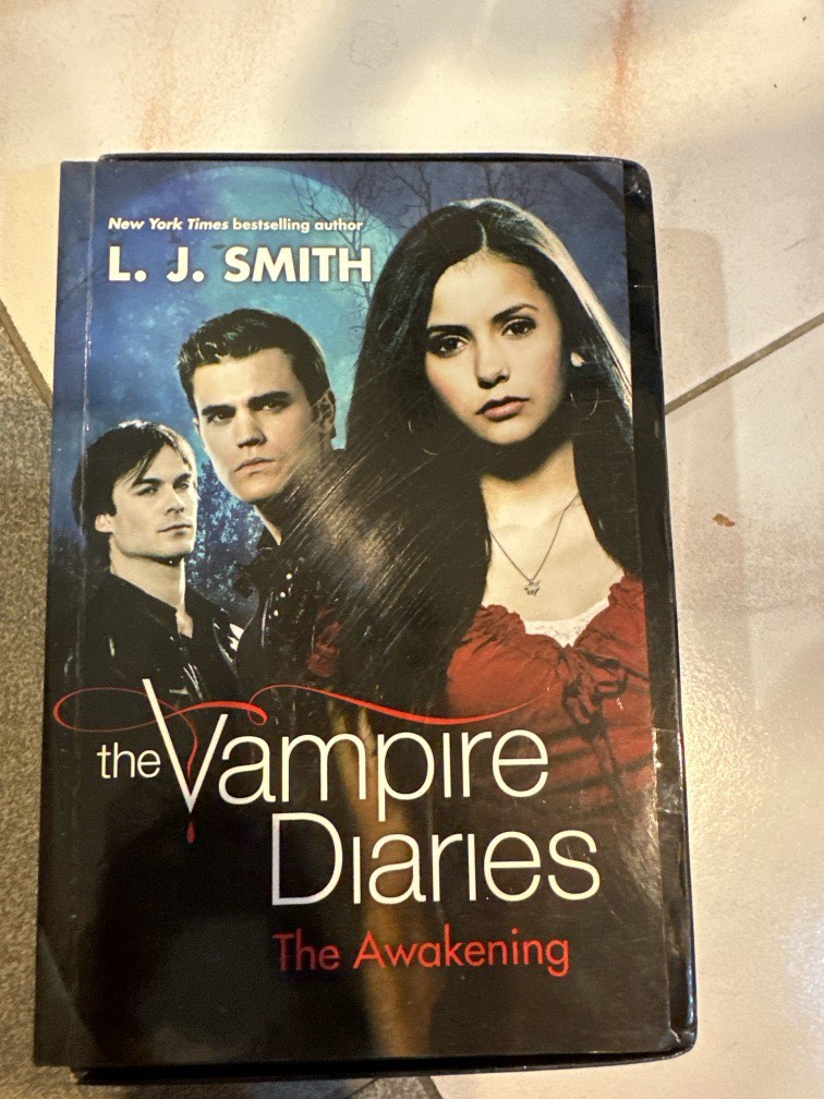 The vampire diaries set - volume 1-4, Hobbies & Toys, Books & Magazines ...