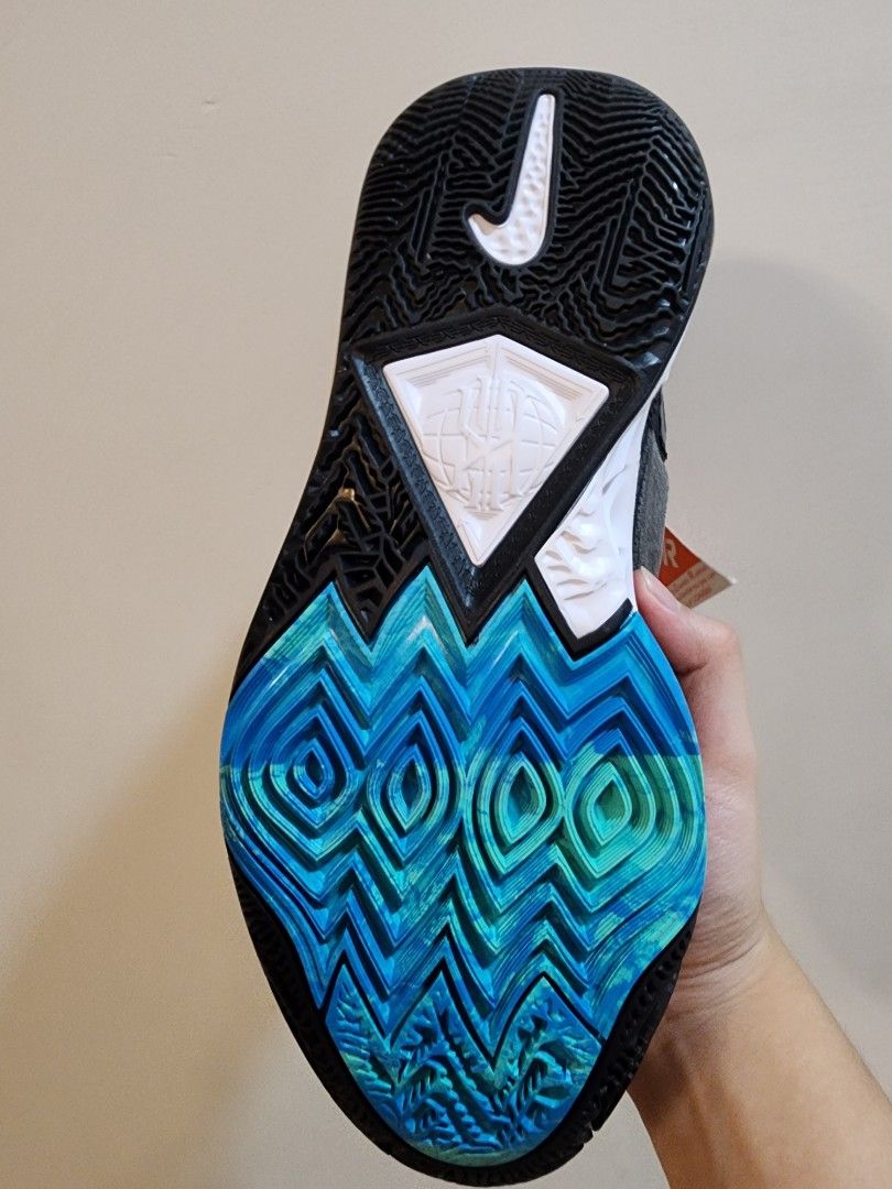 Authentic (UNRELEASED) Nike Kyrie 8 EP Orca basketball, Men's Fashion ...