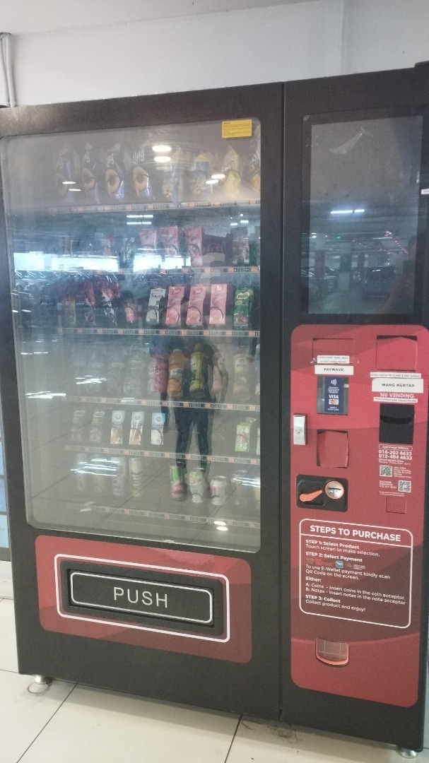 Vending machine dalam warranty RM20K untuk dijual., Computers & Tech ...