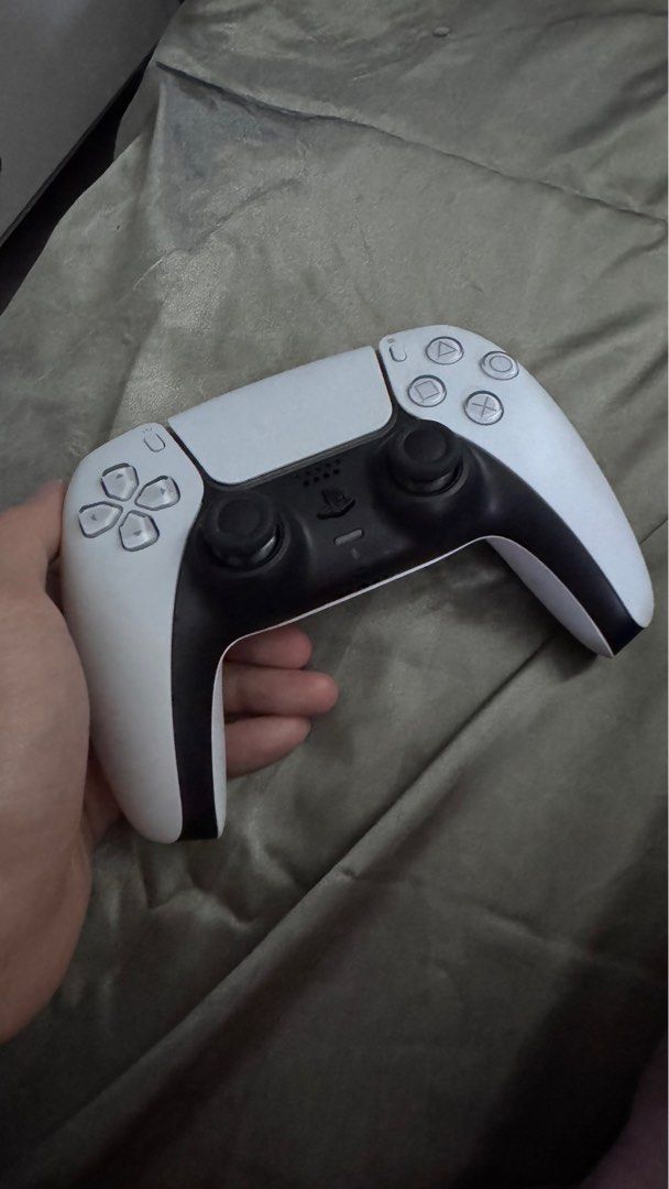 WTS> PS5 Controller ( White USED), Video Gaming, Video Game Consoles ...