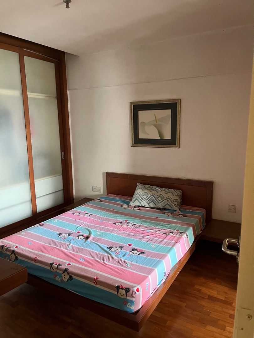 10 Semantan Service Suite. room with attached bathroom., Property ...