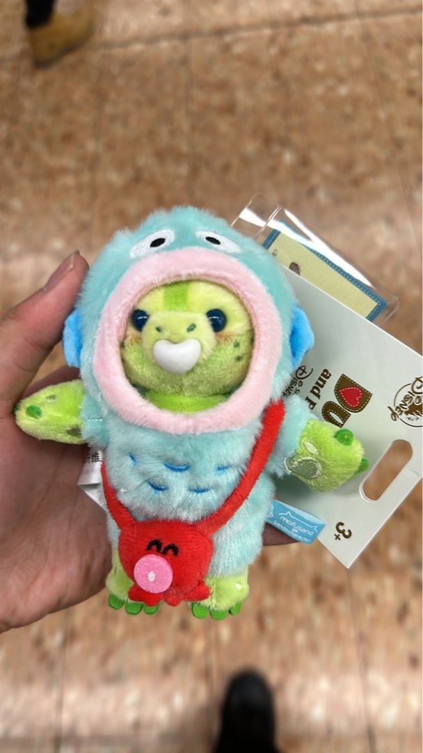 上海迪士尼出品 達菲好朋友系列 正版 Duffy And Friends Olu 水怪著替, 興趣及遊戲, 玩具 & 遊戲類 - Carousell