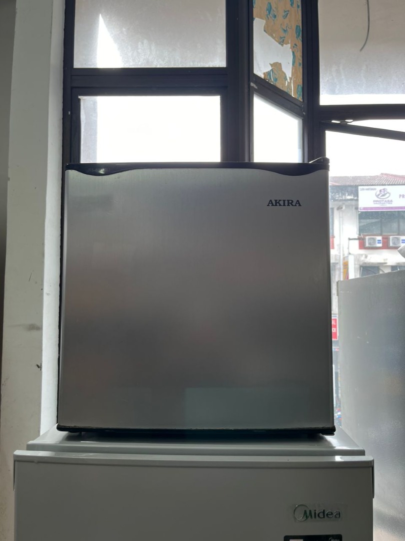 AKIRA Mini Fridge, TV & Home Appliances, Kitchen Appliances ...
