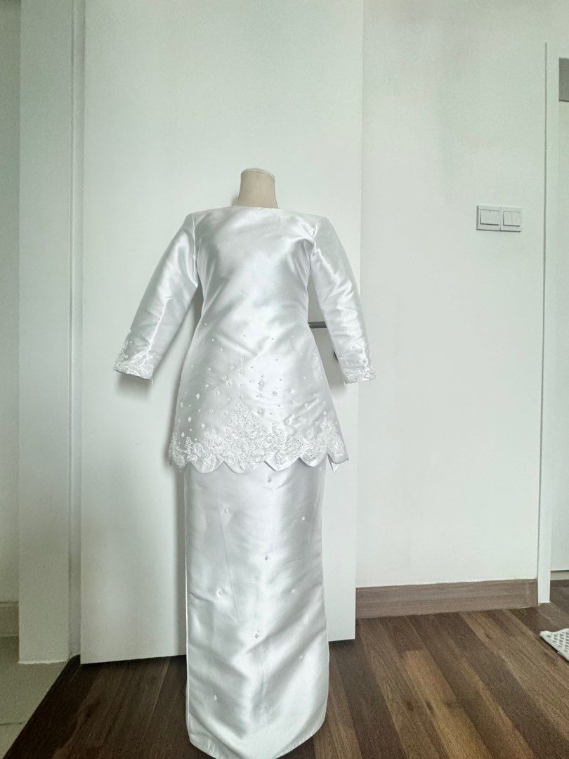 Baju nikah putih with selendang organza finishing sulam,baju baru siap ...