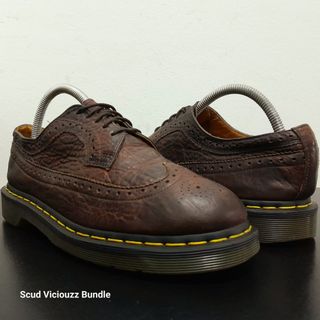 Dr Martens Wing Tip 6UK, Men's Fashion, Footwear, Boots on Carousell