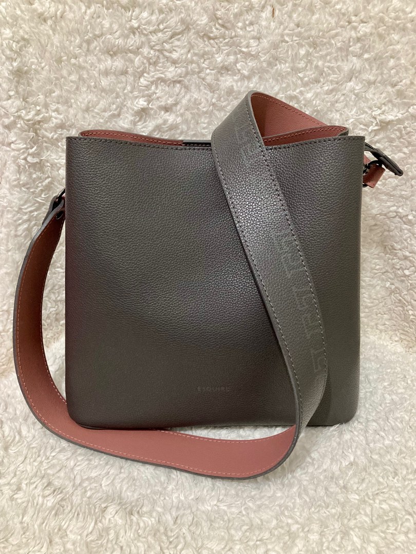 Esquire Bucket Bag, Women's Fashion, Bags & Wallets, Shoulder Bags on ...