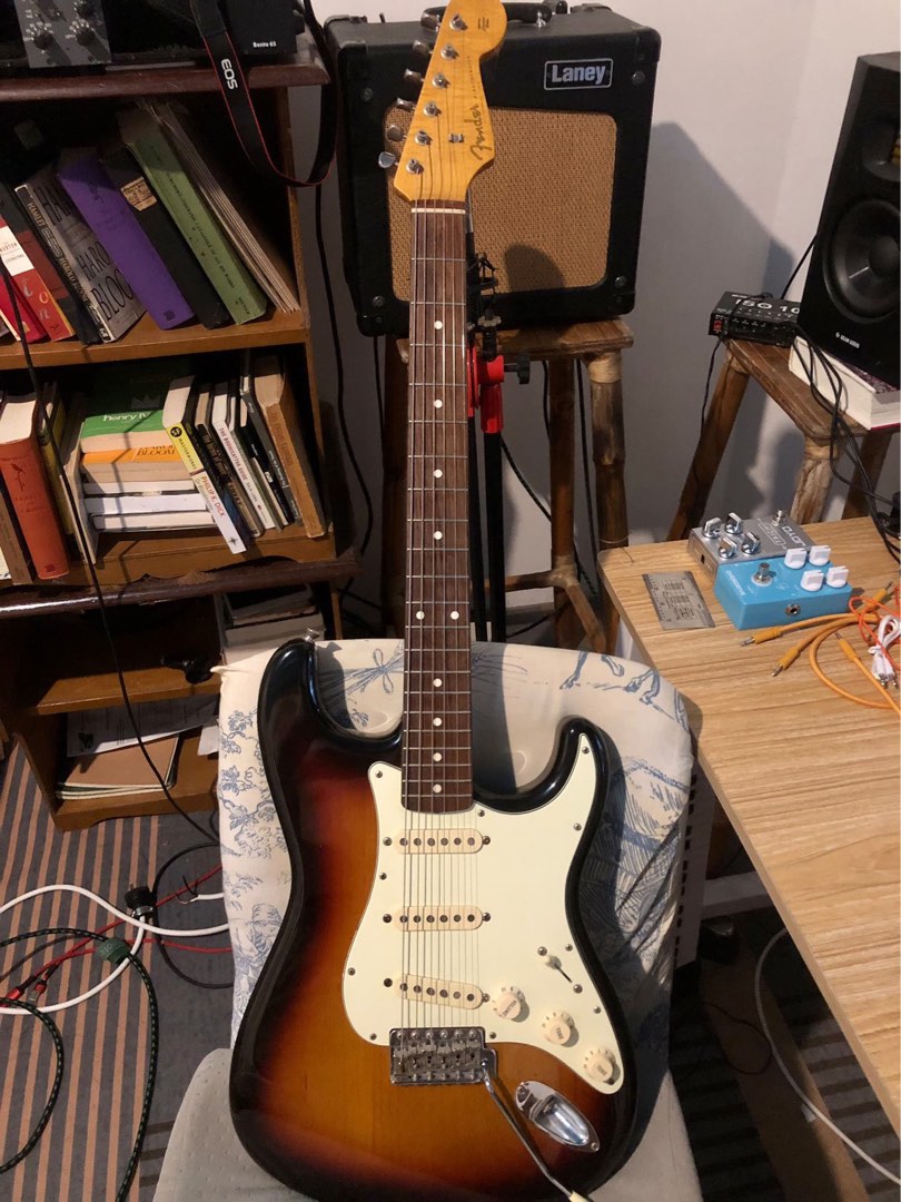 Fender Japan Stratocaster ST-62, Hobbies & Toys, Music & Media, Musical ...