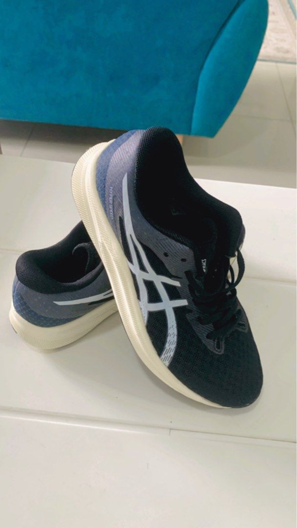 Kasut asics size 5.5 uk, Women's Fashion, Footwear, Sneakers on Carousell