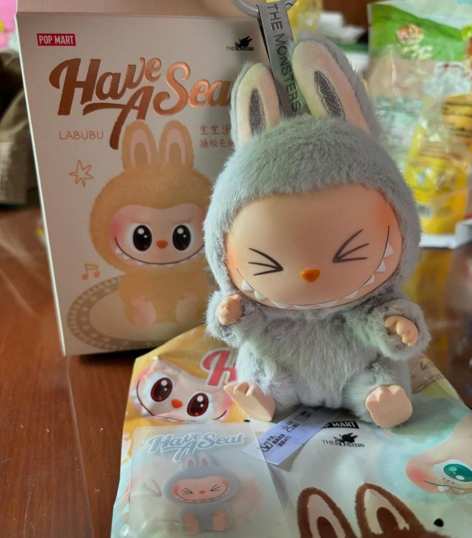 Labubu original popmart, Toys & Collectibles, Mainan di Carousell