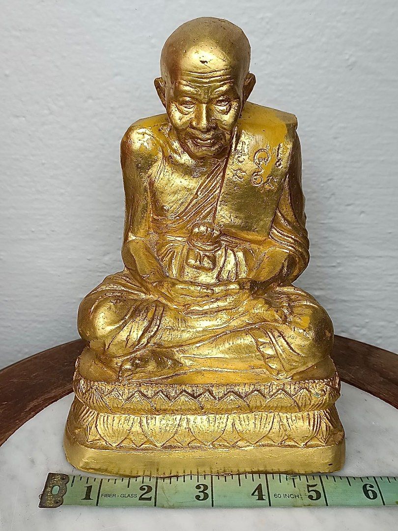 LP Thuad Bucha Statue, Hobbies & Toys, Memorabilia & Collectibles ...