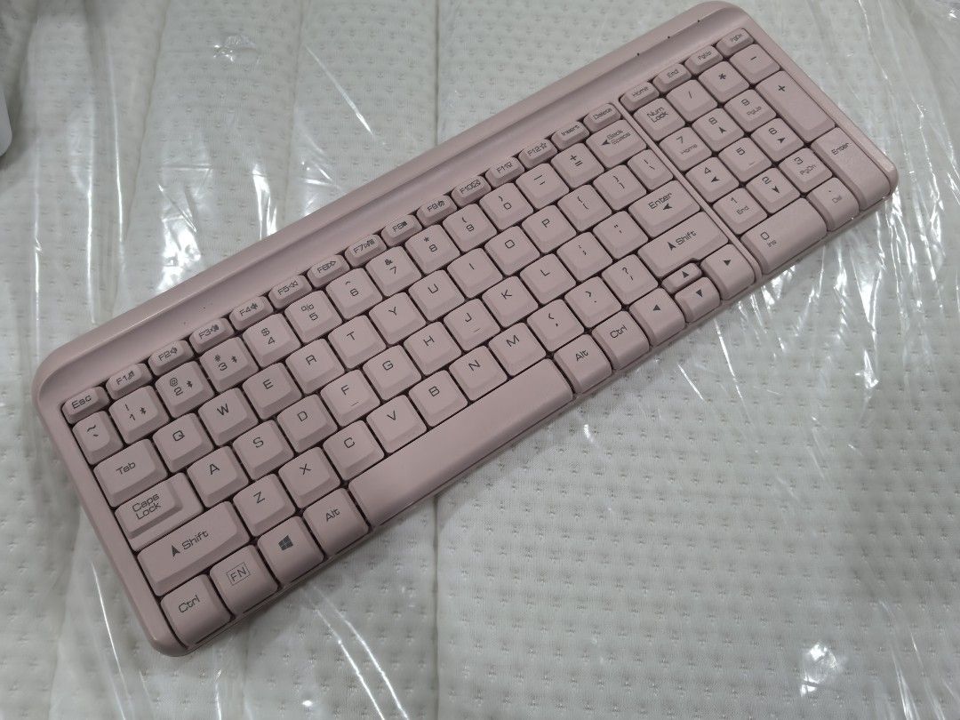Miniso Keyboard Wireless Computers And Tech Parts And Accessories Computer Keyboard On Carousell