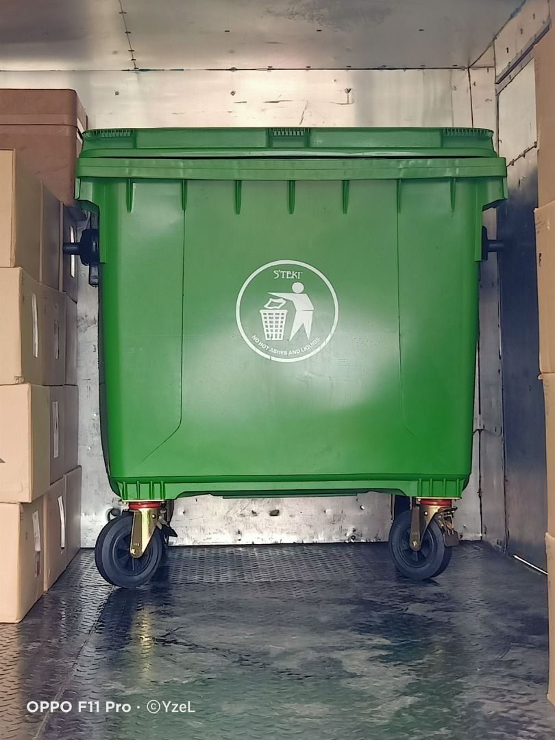 MOBILE TRASH BIN 1100 LITERS, Furniture & Home Living, Cleaning ...