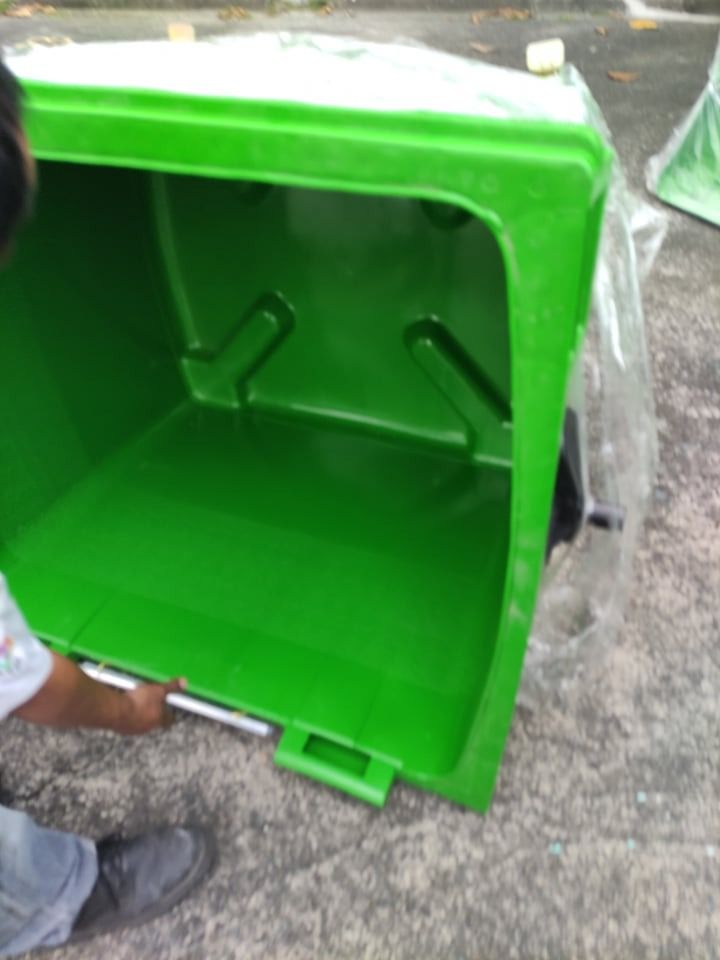 MOBILE TRASH BIN 1100 LITERS, Furniture & Home Living, Cleaning ...