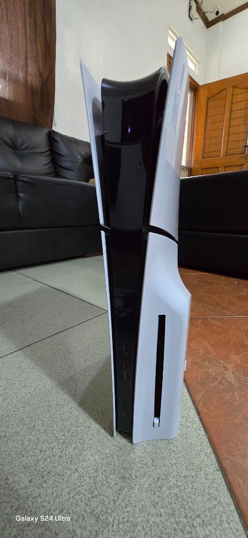 Ps5 slim disc ver. with box (cfi-2018), Video Gaming, Video Game ...