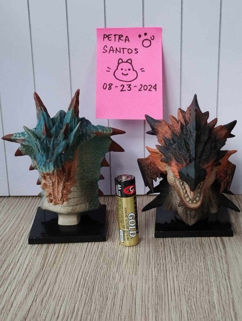 Rathalos and Lagiacrus Trophy Head Monster Hunter, Hobbies & Toys, Toys ...