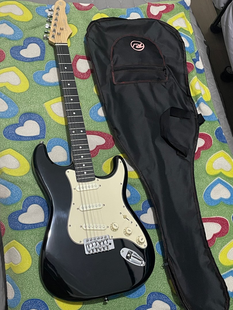 RJ Skycaster Electric Guitar, Hobbies & Toys, Music & Media, Musical ...