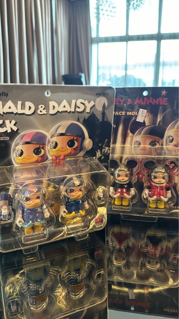 Space Molly Mickey & Minnie 100% / Donald & Daisy 100% set 泡泡玛特 ...