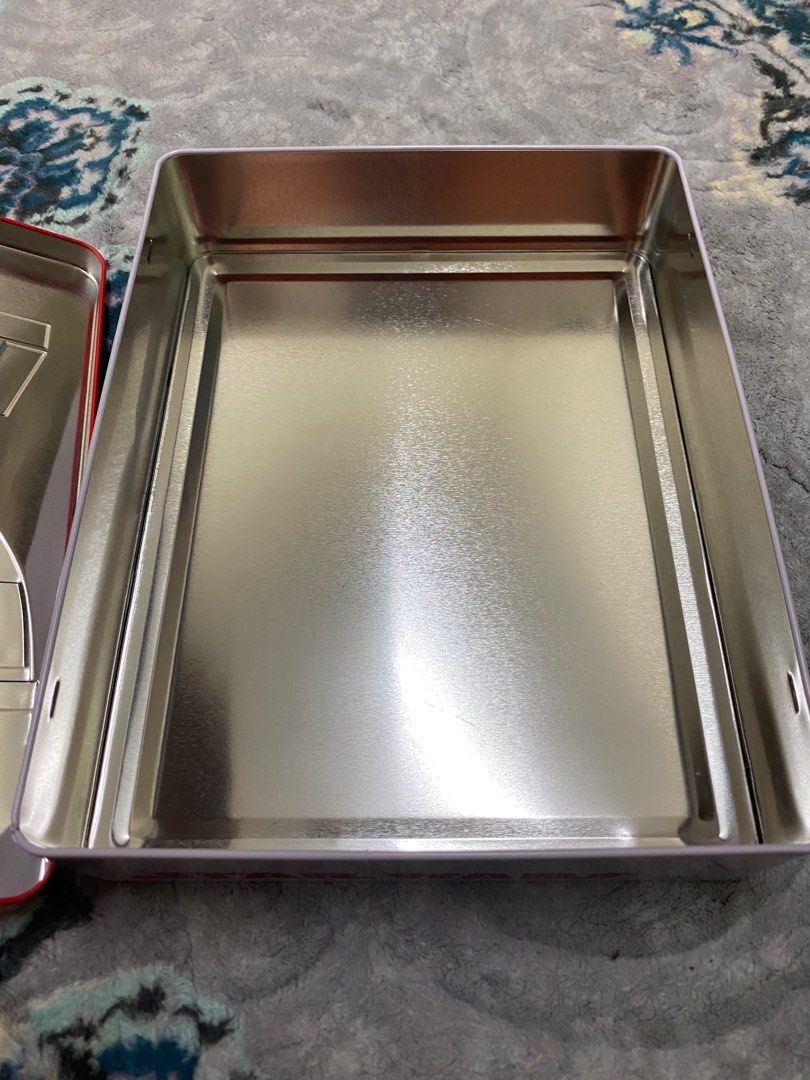 Star Wars Colouring Tin - R2D2, Hobbies & Toys, Collectibles ...