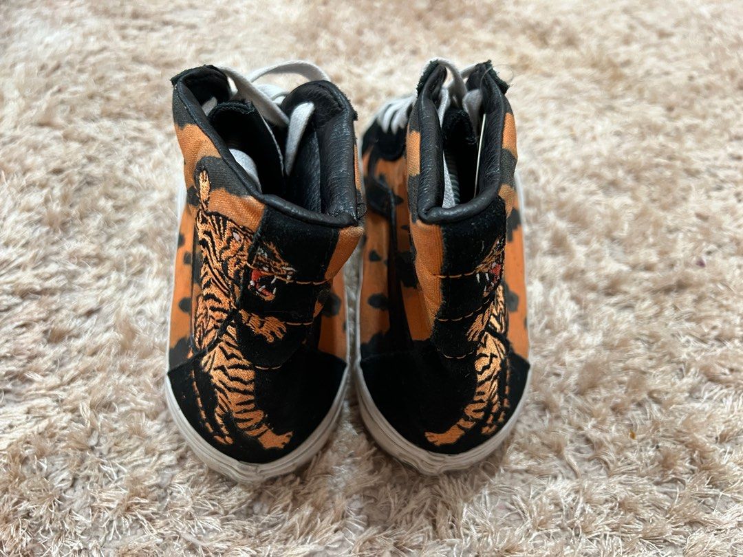 Vans tiger reissue, Men's Fashion, Footwear, Sneakers on Carousell