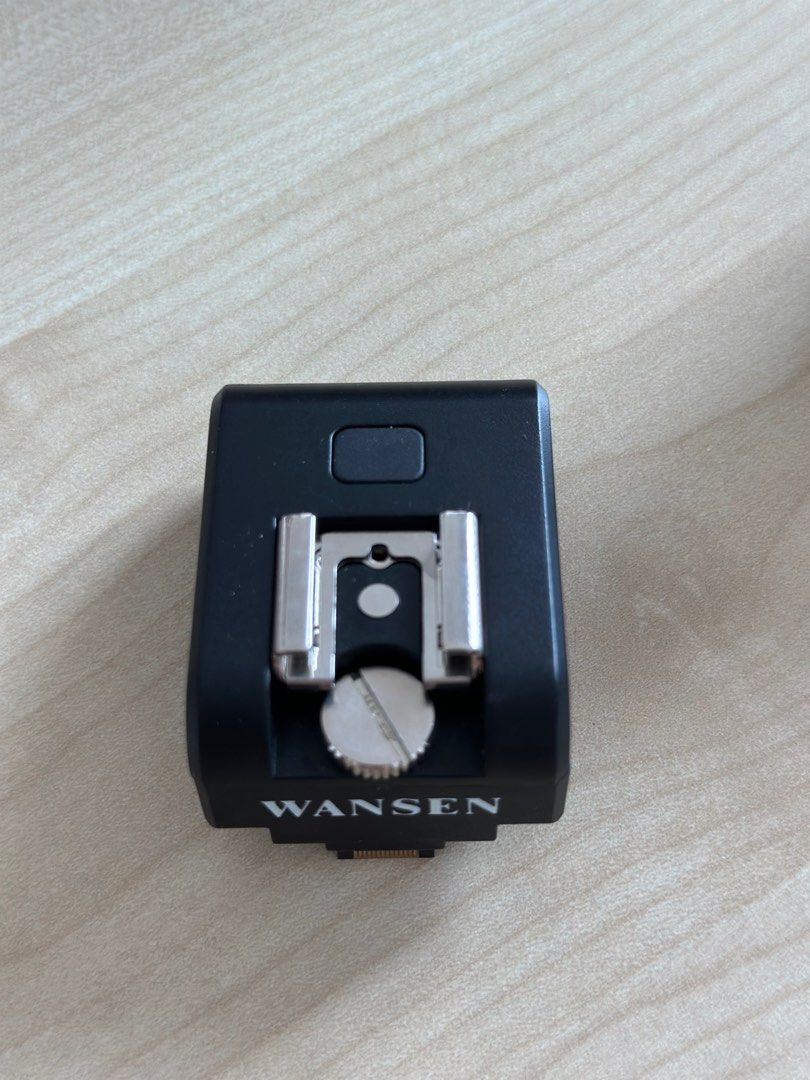WANSEN (Flash Trigger Hot Shoe ), Photography, Cameras on Carousell