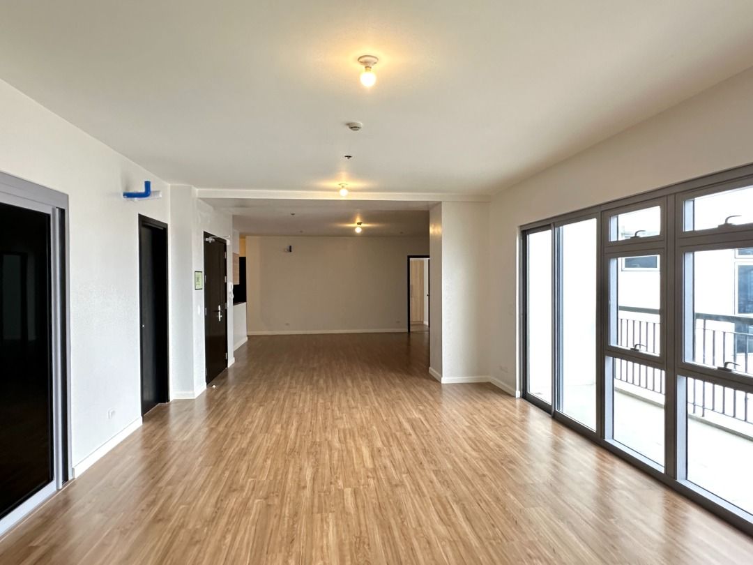 3 Bedroom Penthouse for Sale Park Triangle Residence Fort Bonifacio ...