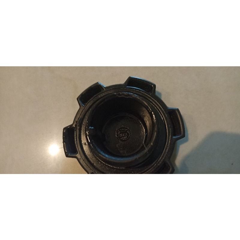 AE86 4AGE Toyota 80s Japan Engine Oil Cap, Hobbies & Toys, Stationery ...