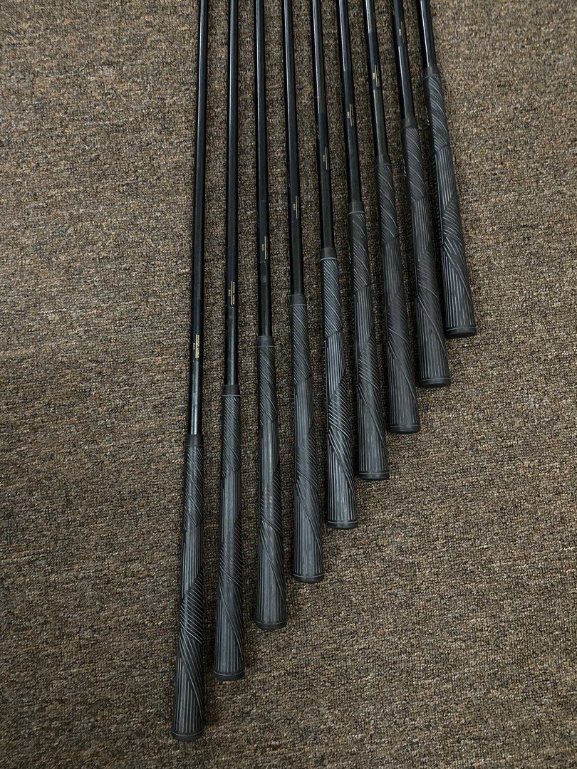 AXEL TSURUYA Iron Set, Sports Equipment, Sports & Games, Golf on Carousell