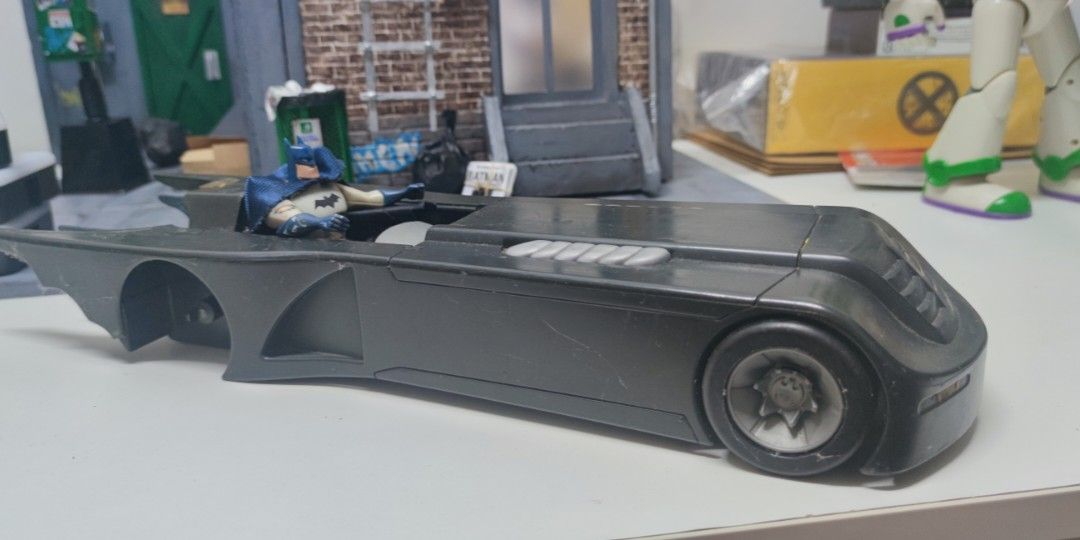 2in1 BTAS ANIMATED BATMOBILE (WITH BATWING) WITH BATTLE DAMAGE BATMAN ...