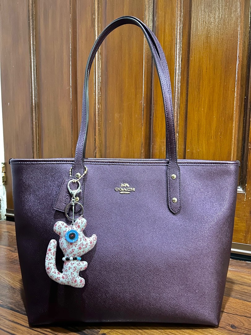 Coach City Zip Tote in Metallic Raspberry, Women's Fashion, Bags ...